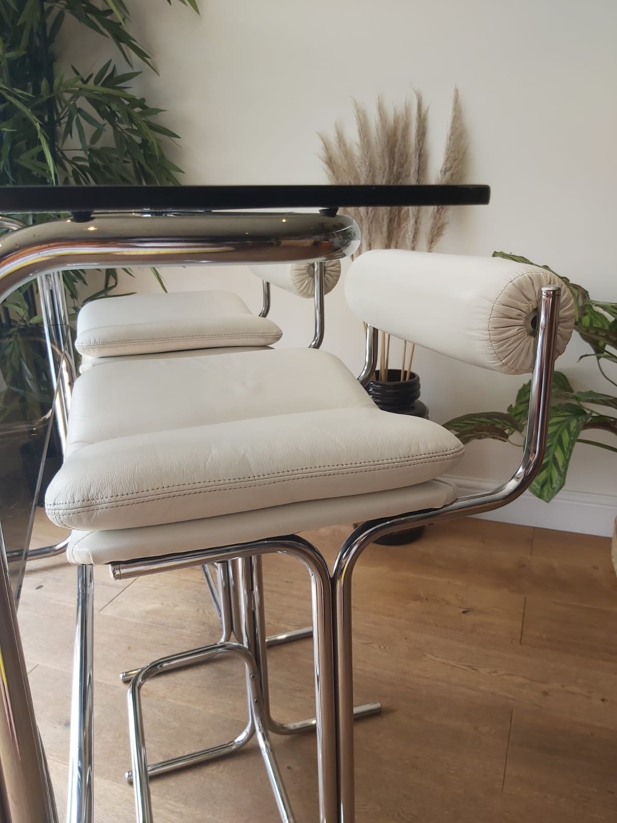 Pieff Eleganza Breakfast Bar/Cocktail bar designed by Tim Bates – Old ...