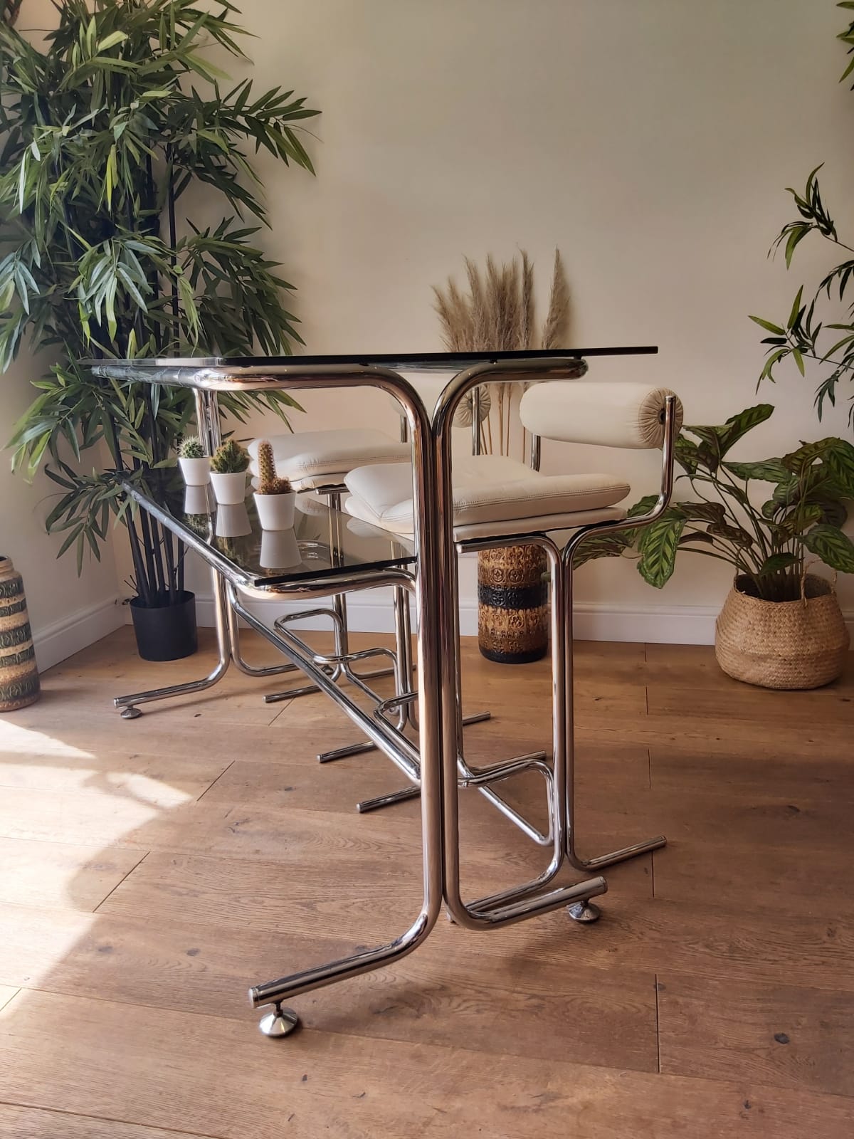 Pieff Eleganza Breakfast Bar/Cocktail bar designed by Tim Bates – Old ...